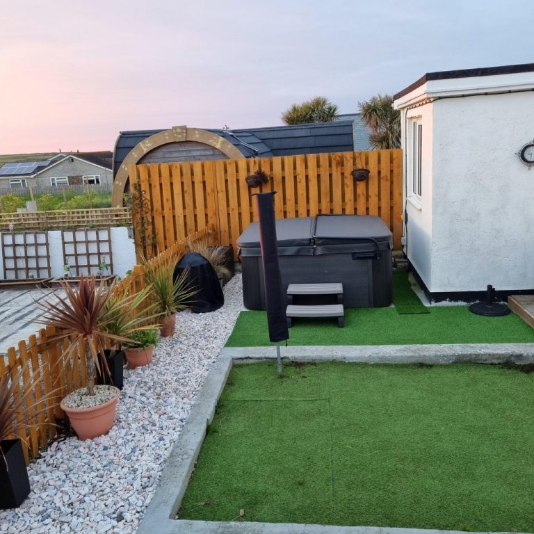 Hegarty's Cottage - Trevarrian Lodge and B&B